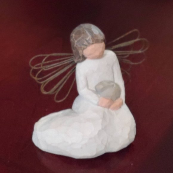 Willow Tree | Other | Willow Tree Angel Of Protection 3 2 Inches Tall ...